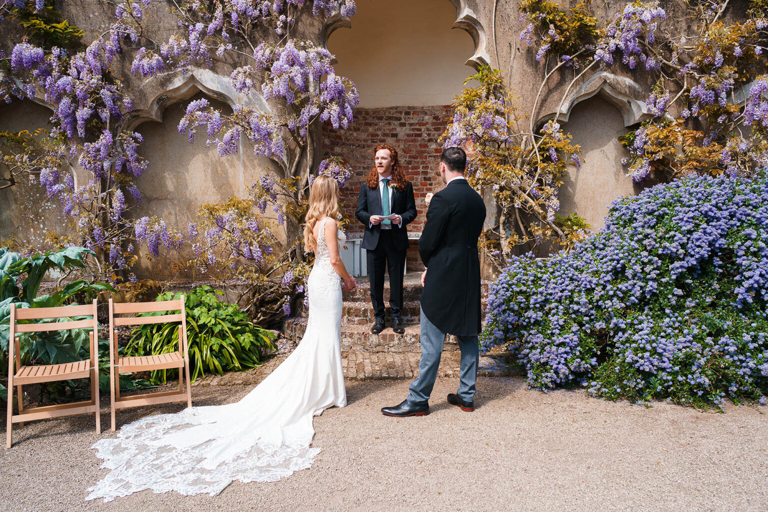 Amie & Andrew's wisteria wedding at Pencarrow, with Tracey Warbey ...