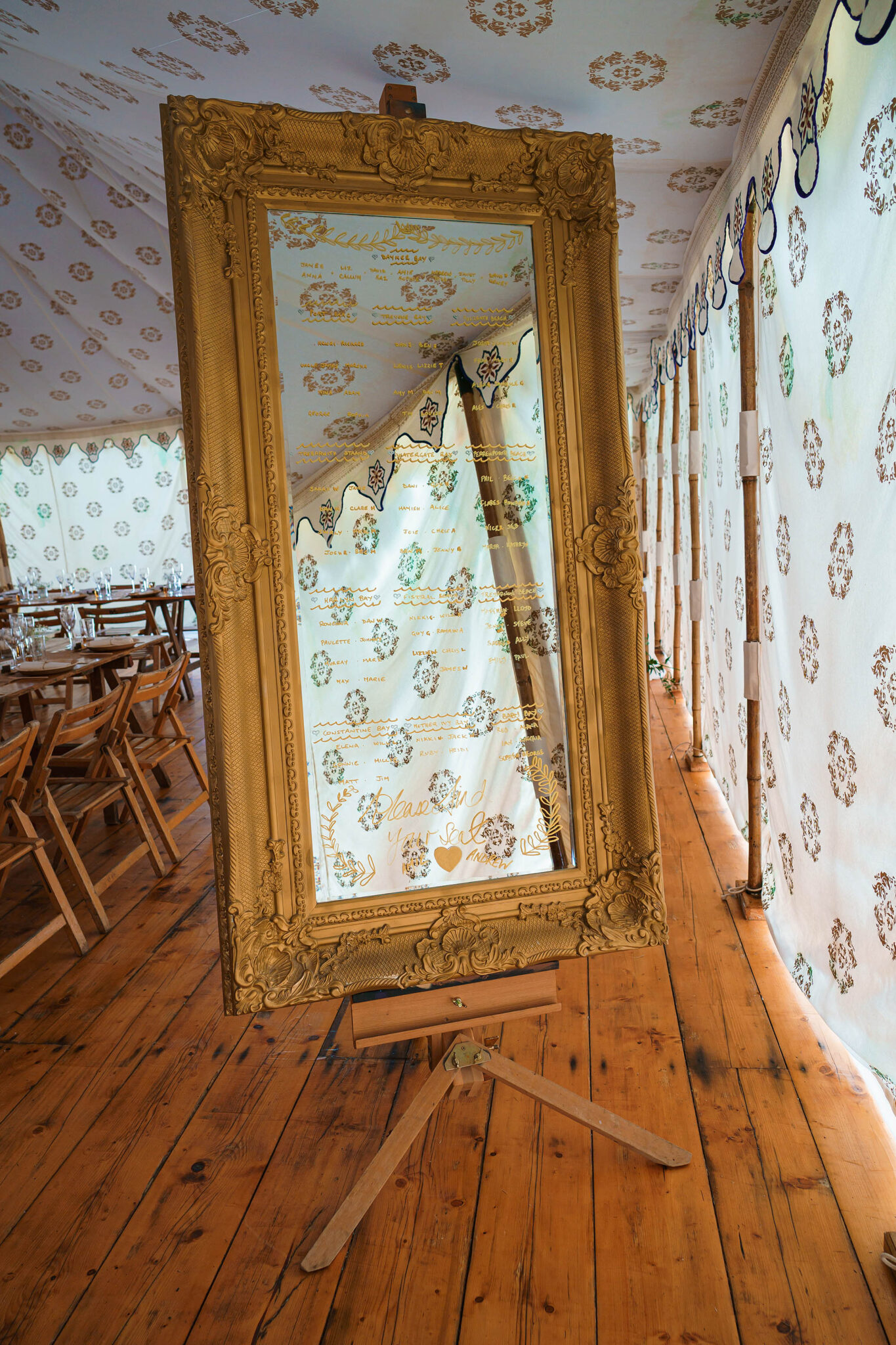 Amie & Andrew's wisteria wedding at Pencarrow, with Tracey Warbey ...