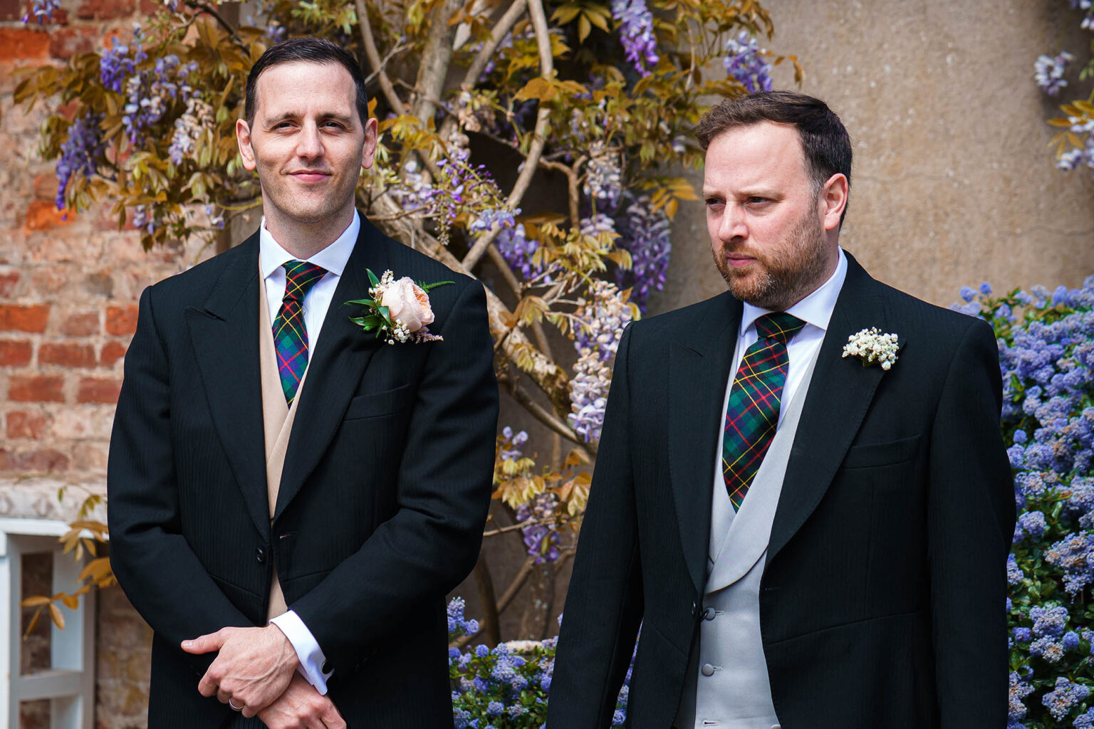 Amie & Andrew's wisteria wedding at Pencarrow, with Tracey Warbey ...