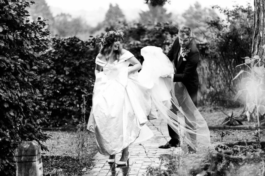 14 reasons we LOVE rainy weddings! - English Wedding