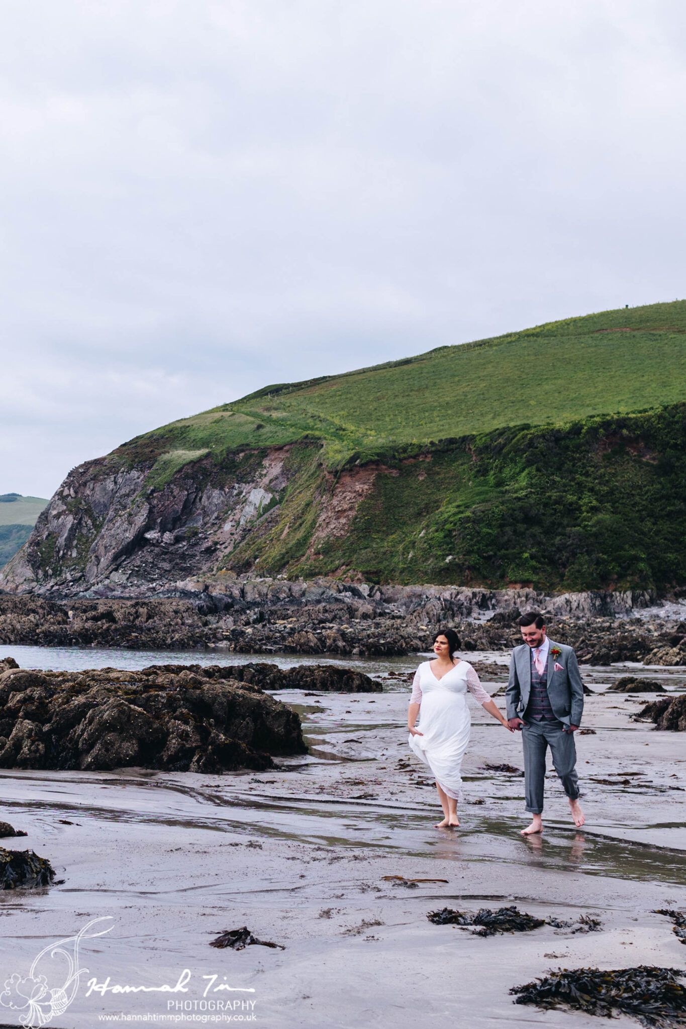 Zoe & Freddie's beautiful elopement in Cornwall, with Hannah Timm ...