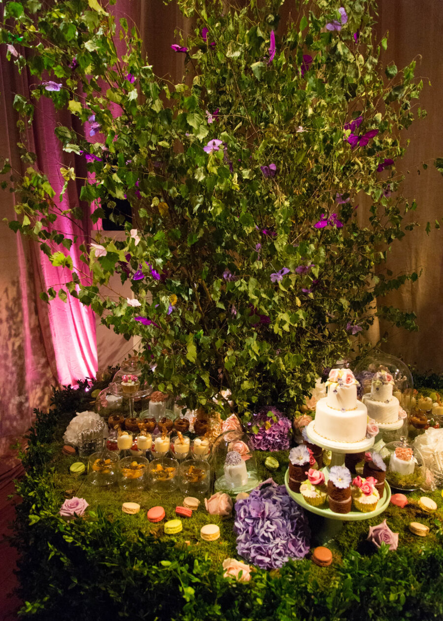 Would you have a secret pudding garden at your wedding? - English Wedding