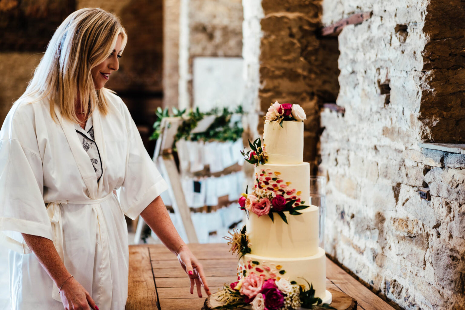 Sophie & AJ's classic and timeless Aynho barn wedding, with Hannah Hall ...