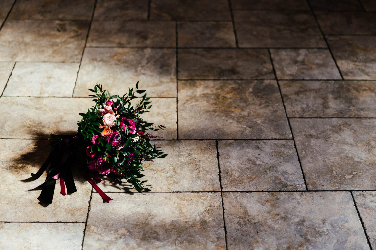 Sophie & AJ's classic and timeless Aynho barn wedding, with Hannah Hall ...