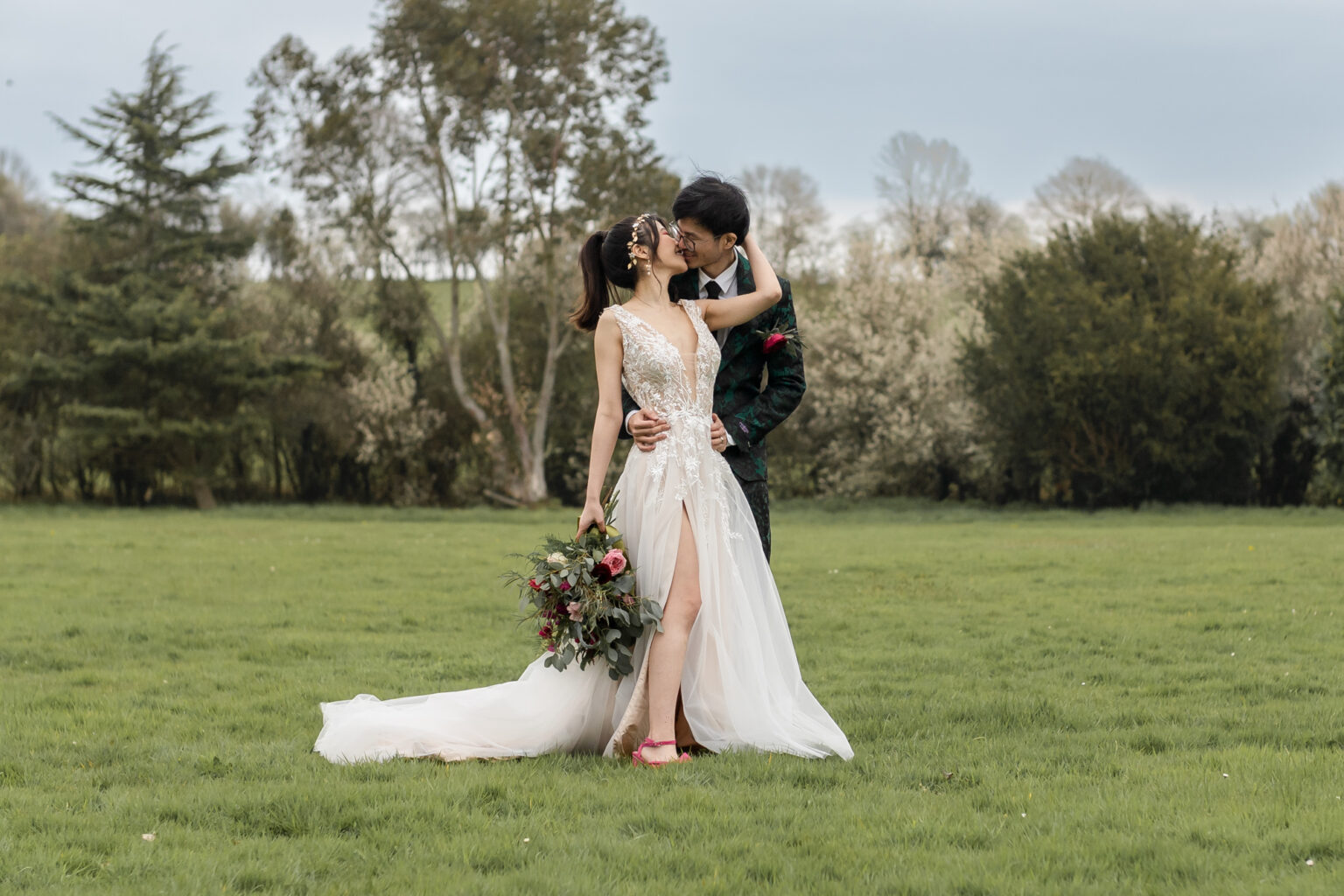 Free Spirited Romance Intimate wedding inspiration - English Wedding