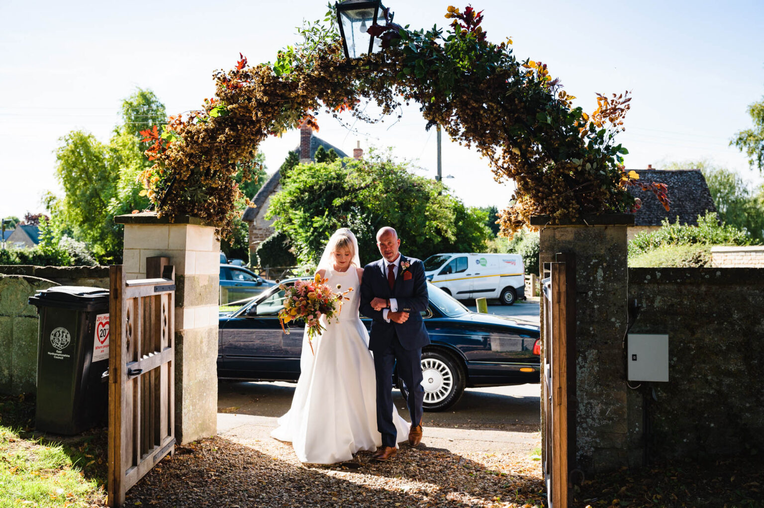 Chloe & James gorgeous autumnal tipi wedding, with Amanda Forman ...