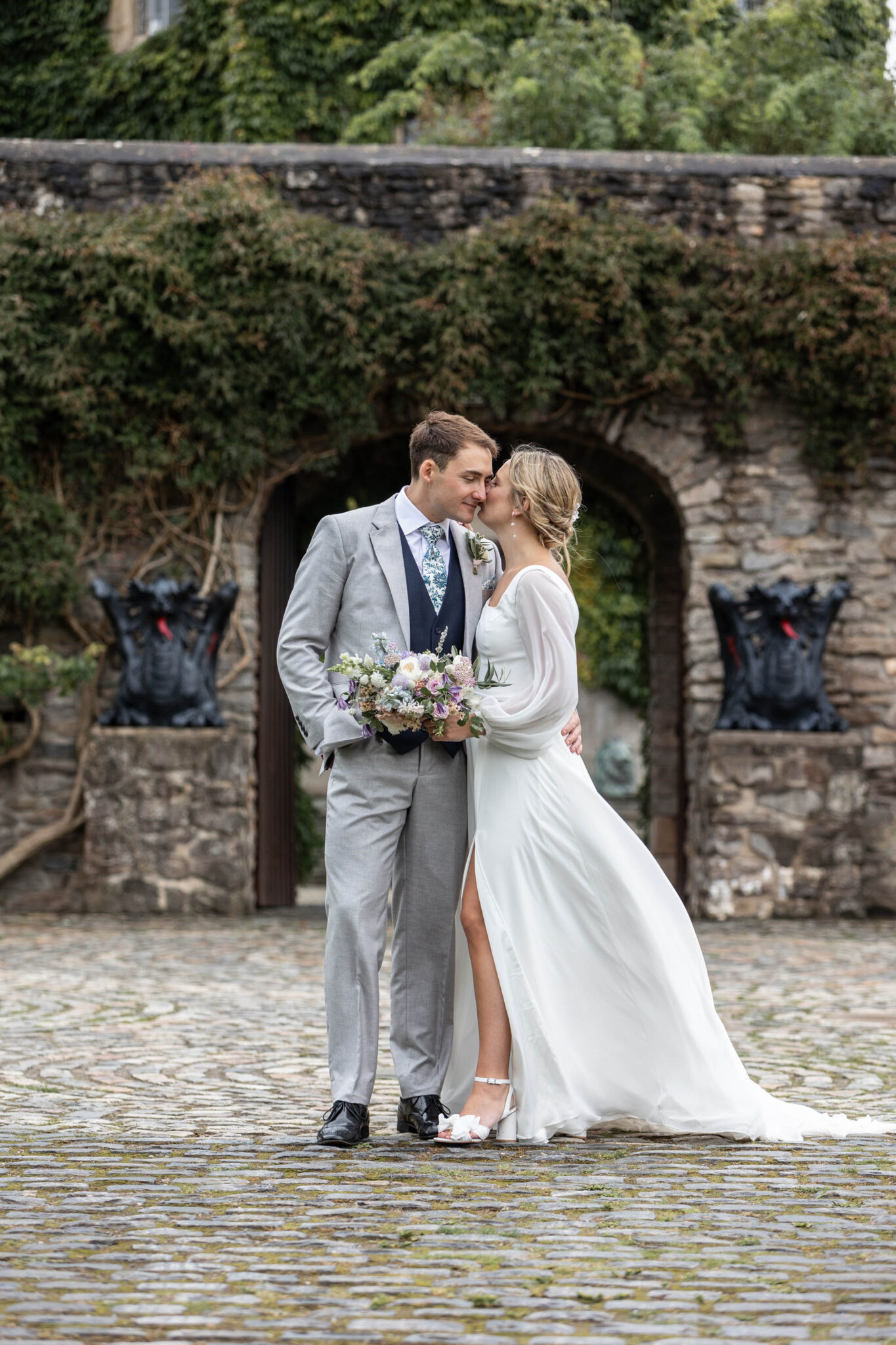 Kezia & Peter's Walton Castle wedding, with Snapdragon Photography ...