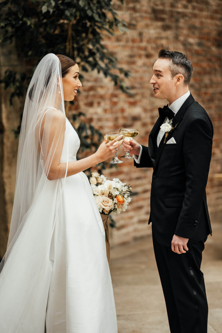 Jordan & Laura's timeless and beautiful Yorkshire wedding, with Joss ...
