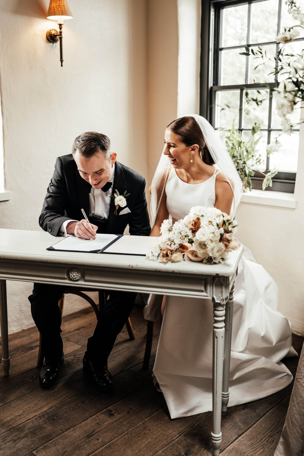 Jordan & Laura's timeless and beautiful Yorkshire wedding, with Joss ...