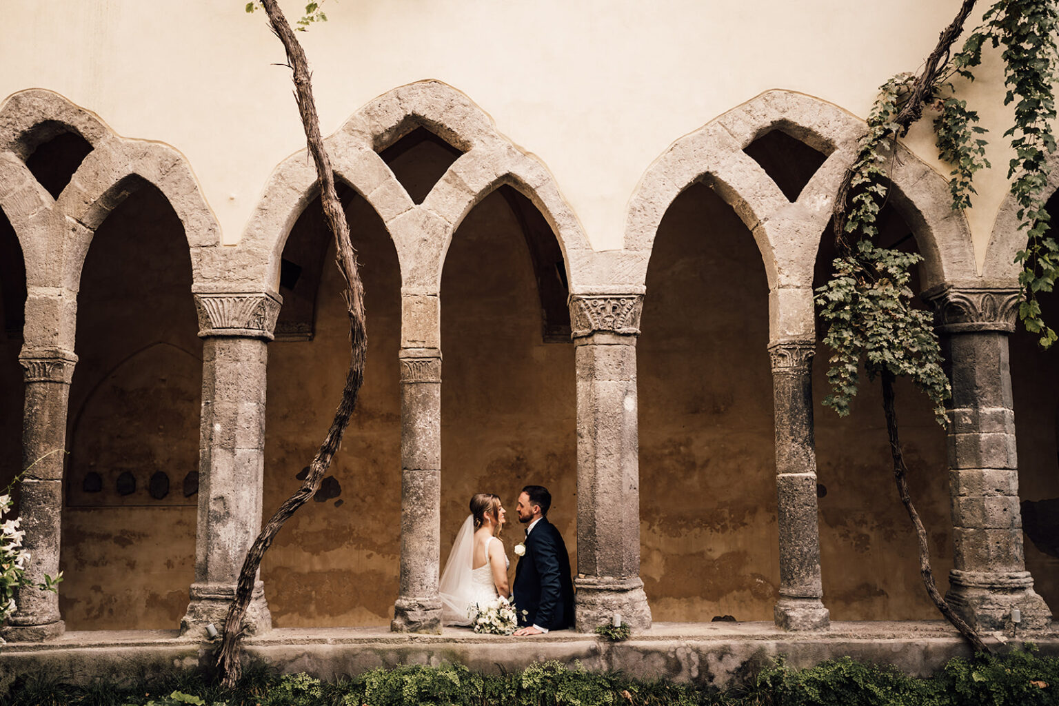 The elephant in the room: big weddings, one planet - English Wedding