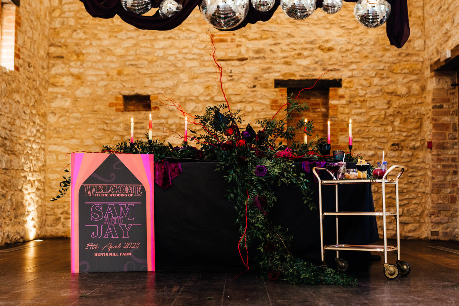 Love is Strange - Stranger Things 80s wedding inspiration - English Wedding