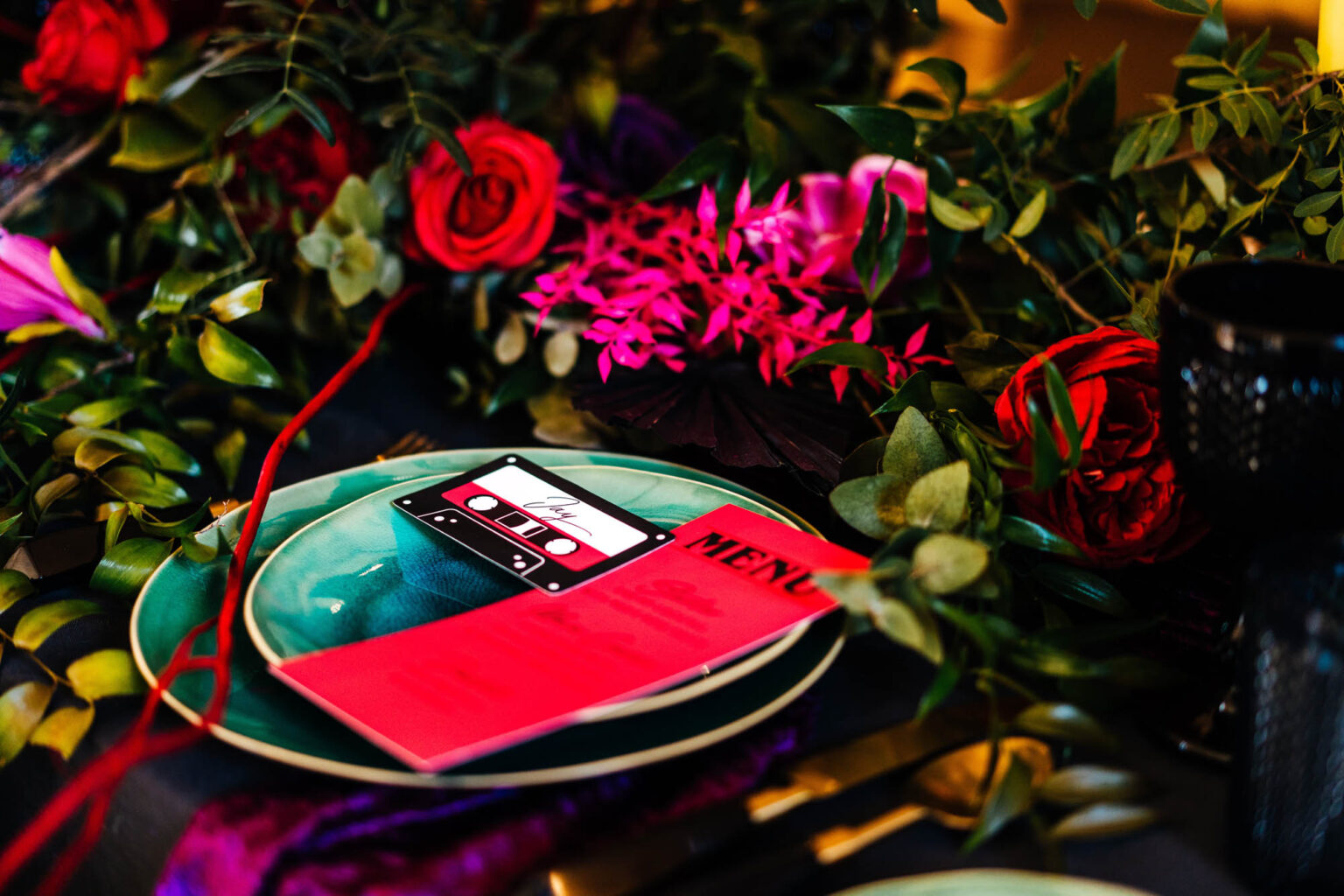 Opulent English Rose wedding inspo with Tara Statton Photography in ...