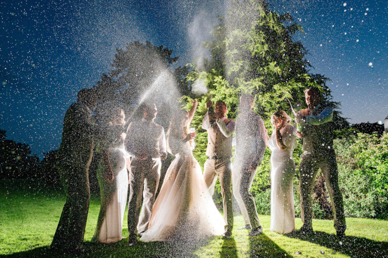 How to Survive a Hot Summer Wedding: Advice for Grooms and Brides ...