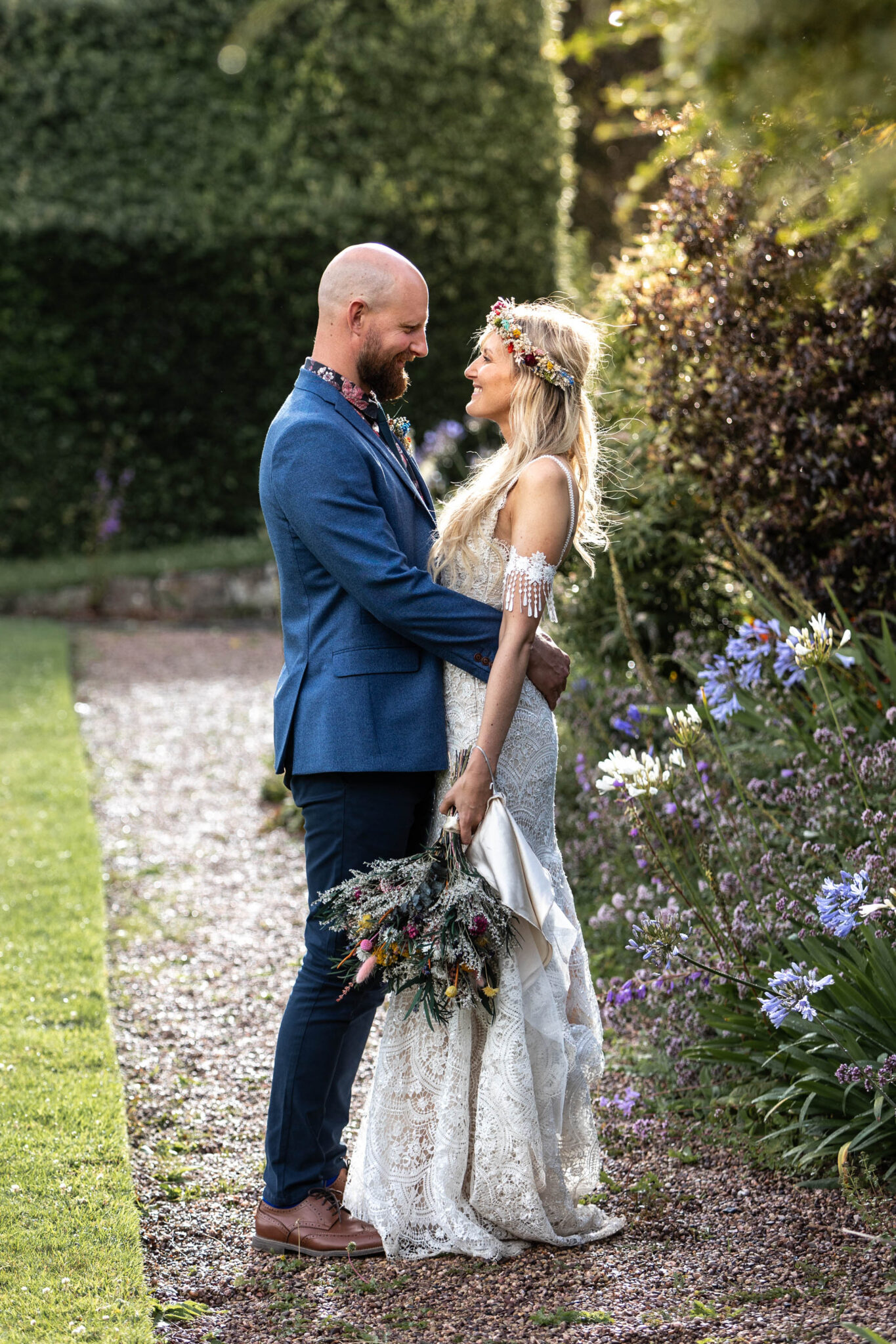 Ruby & Paul's creative DIY wedding at Tapeley Park with Snapdragon ...