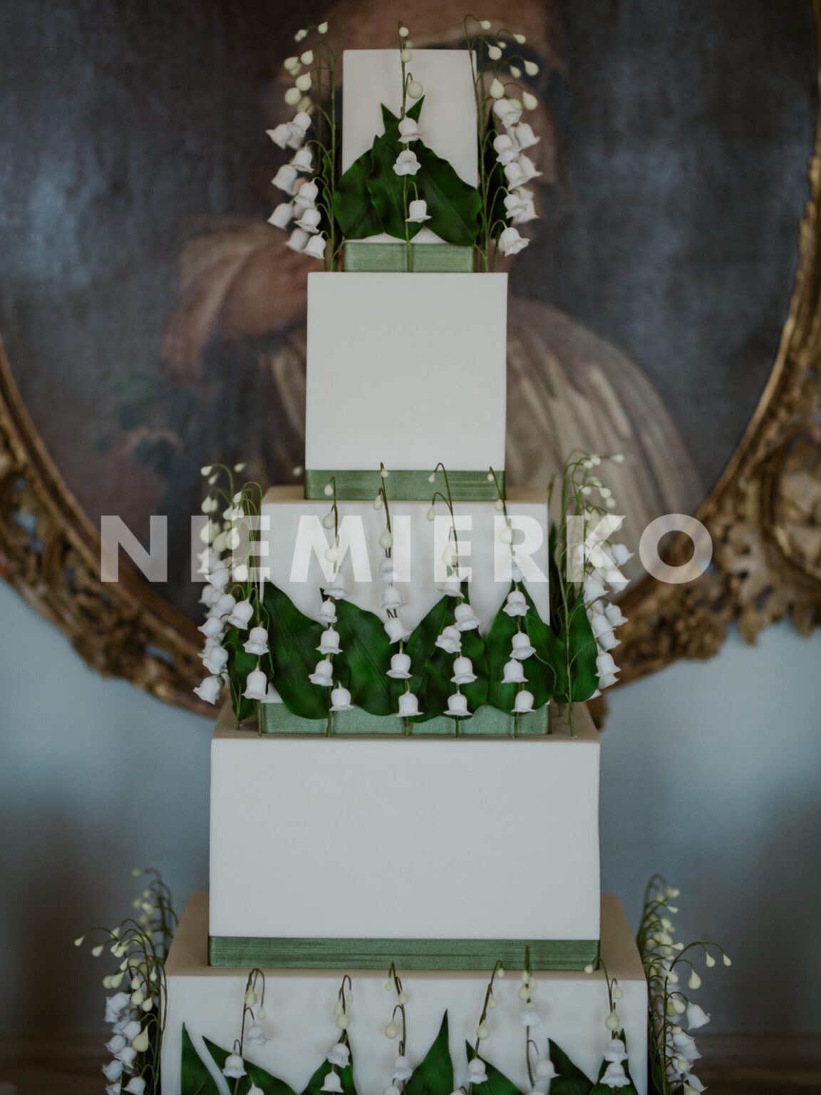 Spring wedding inspiration: the most divine colours - images by ...