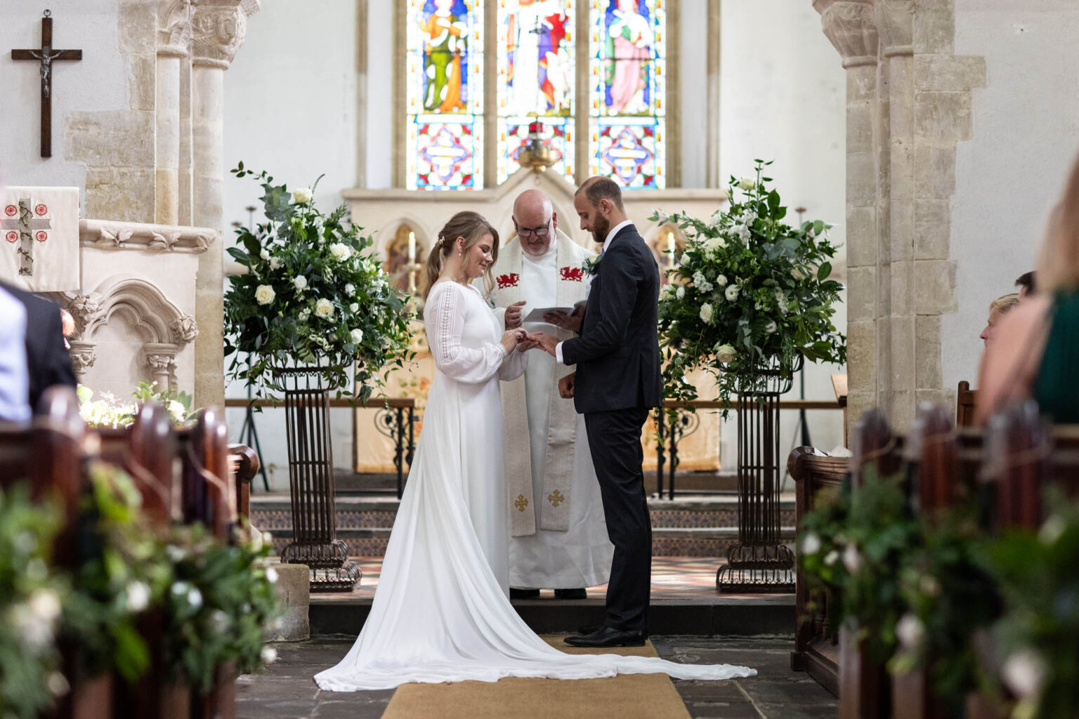 Emma & Matt's Burrow Farm Gardens wedding, with Snapdragon Photography ...