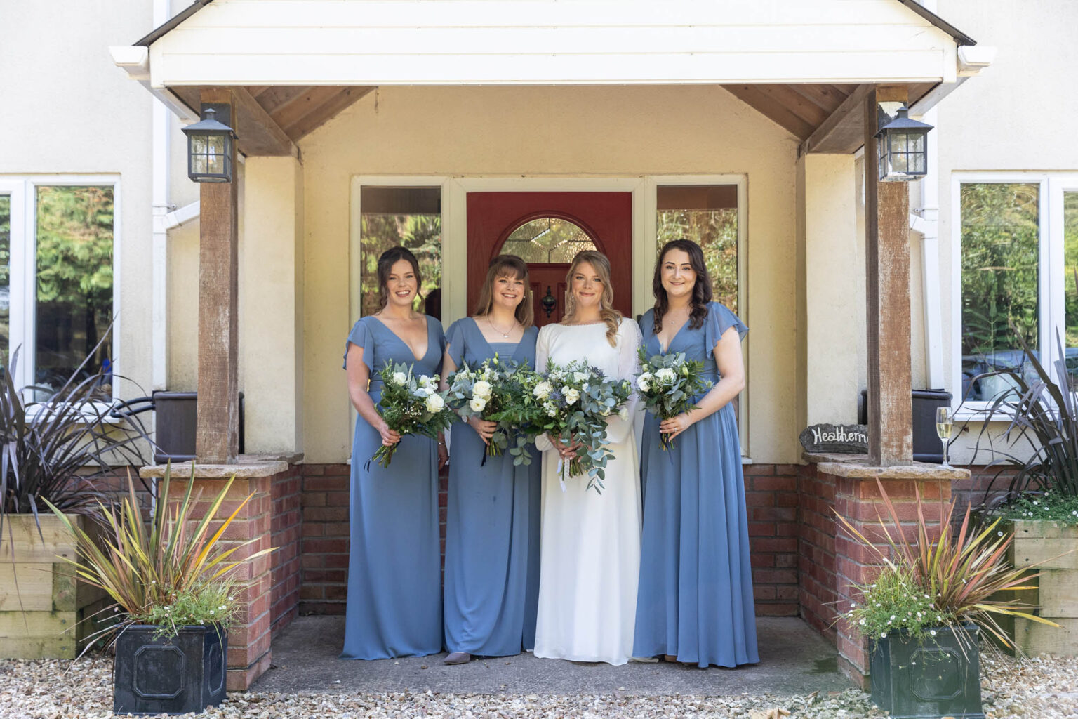 Emma & Matt's Burrow Farm Gardens wedding, with Snapdragon Photography ...