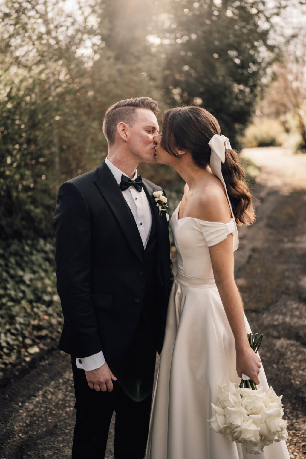 Adam & Jessica's elegant wedding in Lindley, with Joss Denham ...