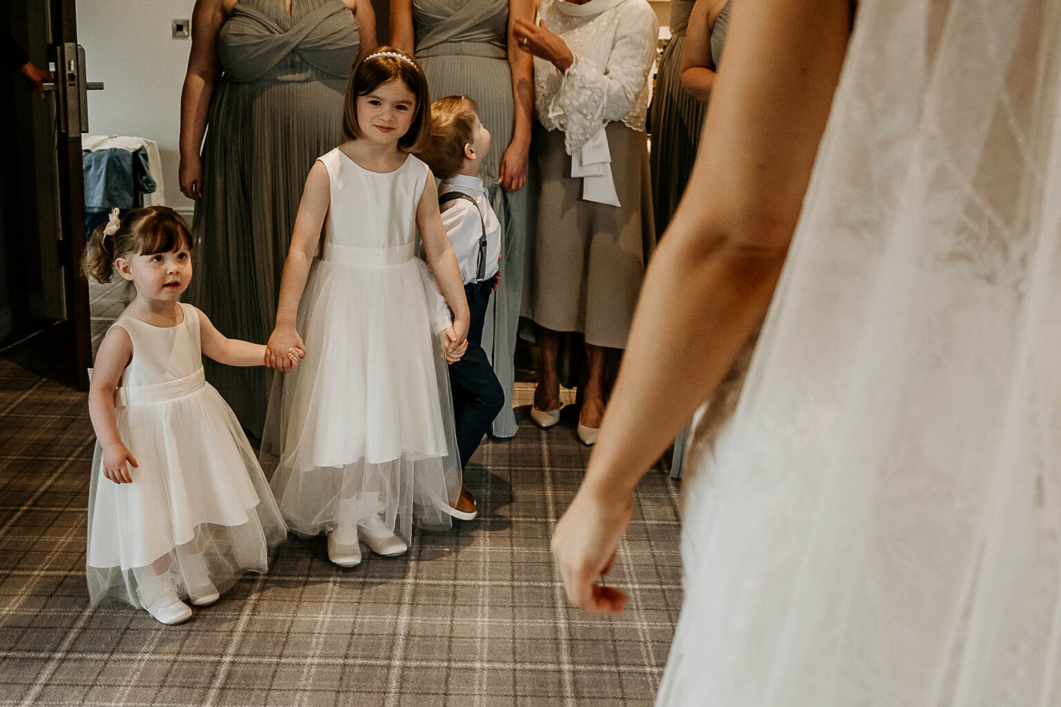 Hannah & Aiden's stunning Peak Edge wedding, with Matt Moore ...