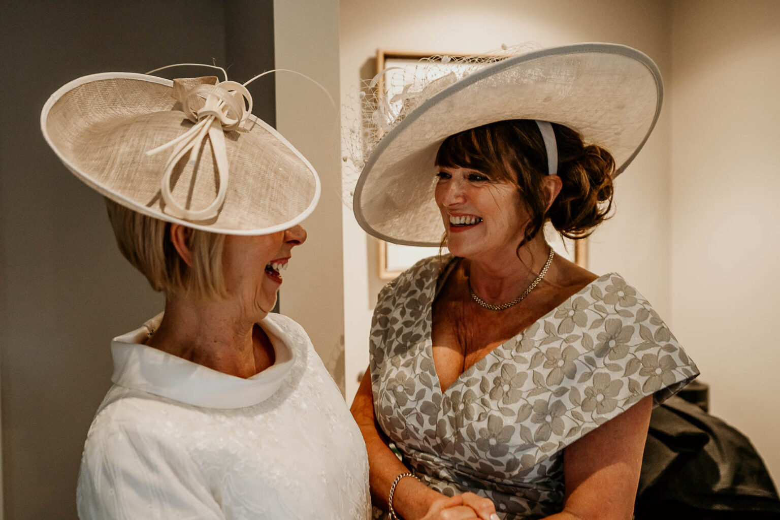 Hannah & Aiden's stunning Peak Edge wedding, with Matt Moore ...