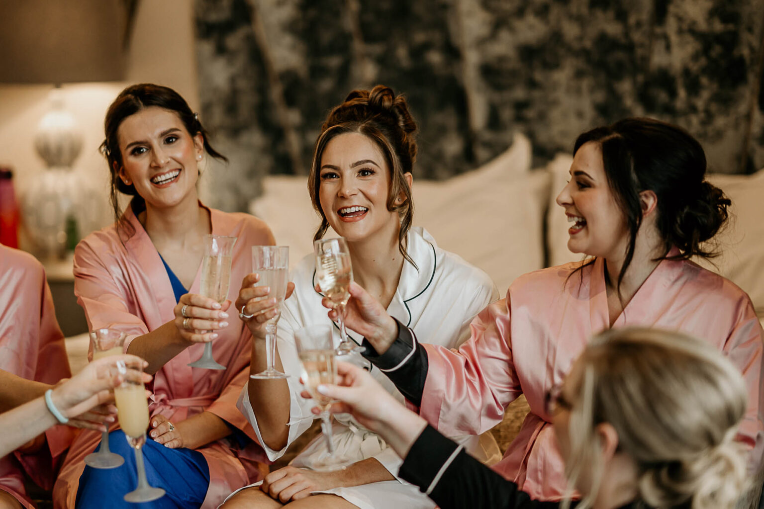 Hannah & Aiden's stunning Peak Edge wedding, with Matt Moore ...