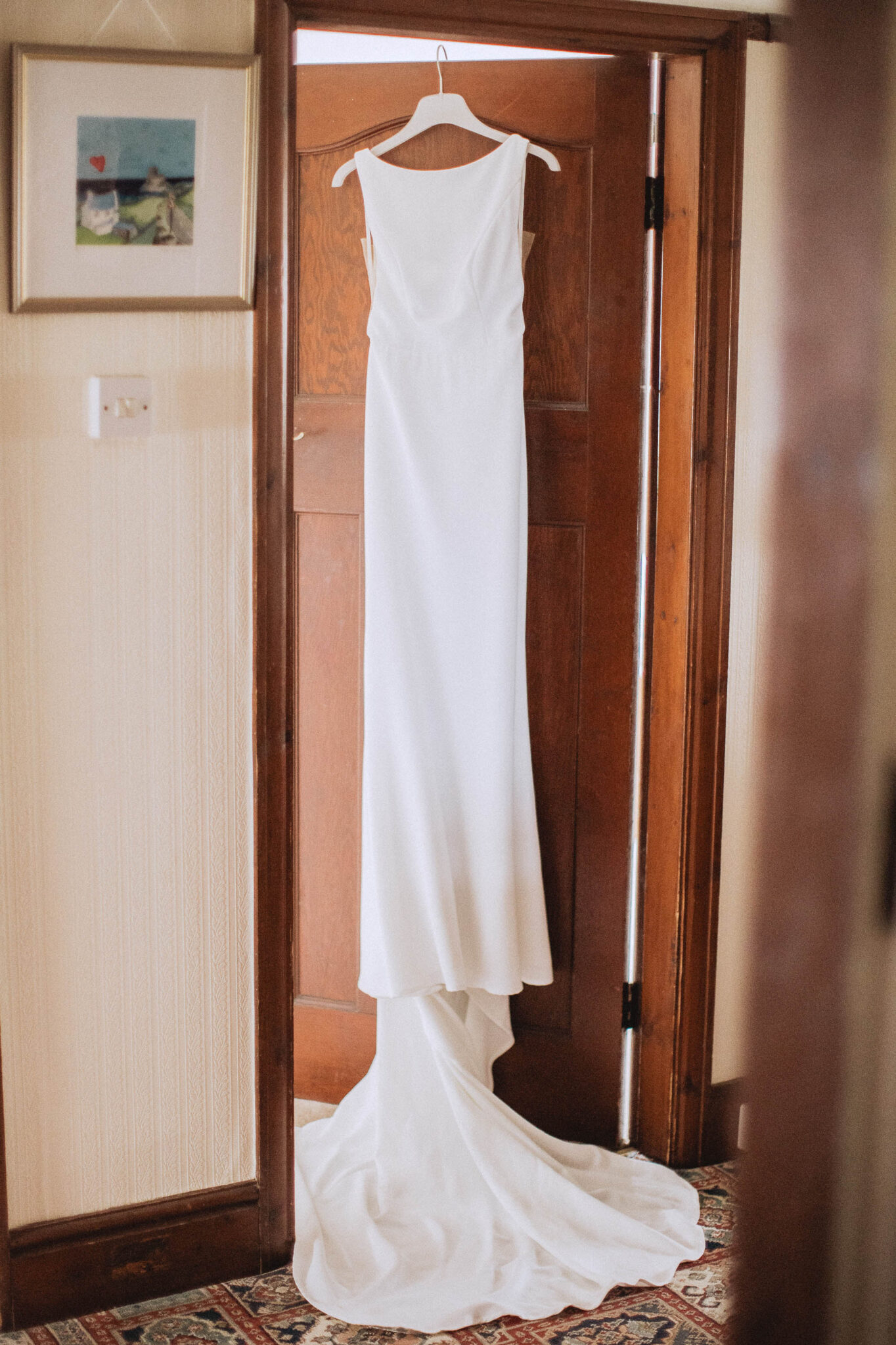 Catrin & James's graceful and beautiful Welsh wedding, with Fox & Bear ...