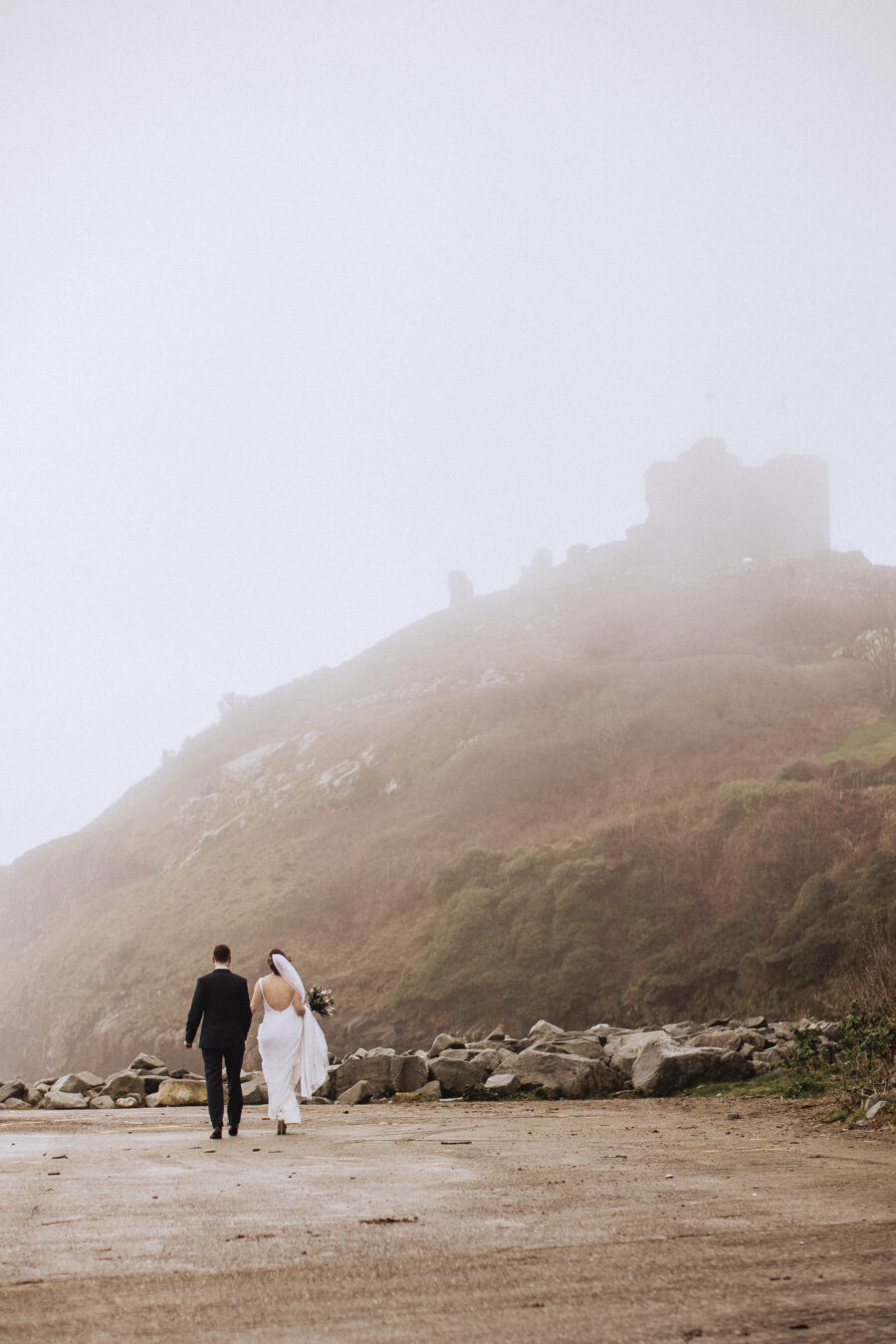 Catrin & James's graceful and beautiful Welsh wedding, with Fox & Bear ...