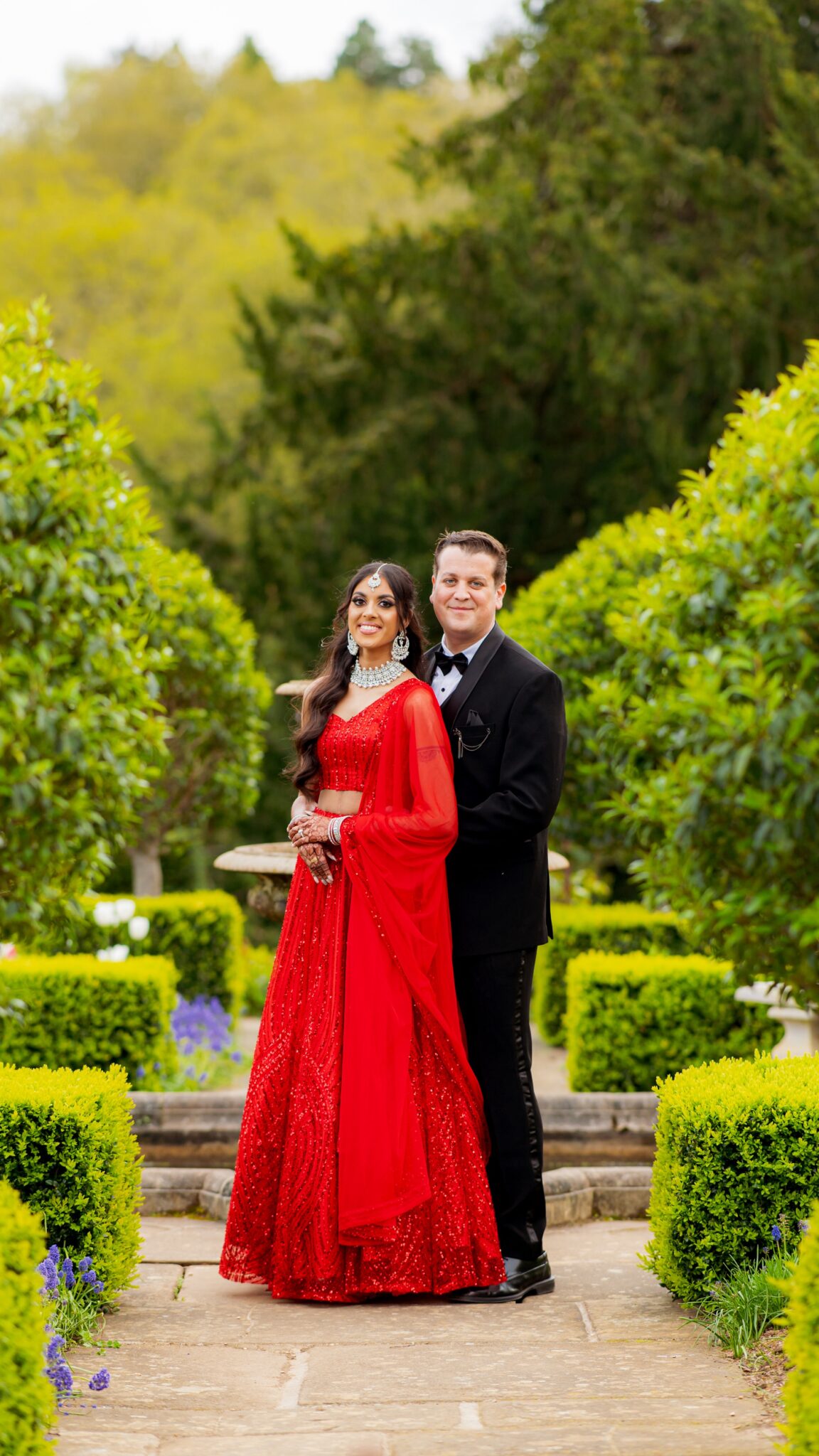 Eli & Yazmine's beautiful Belvoir Castle Hindu wedding, with Matt Selby ...