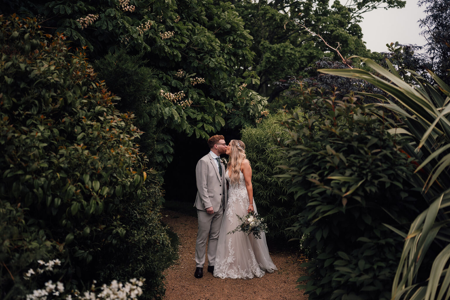 Natural, relaxed and beautiful - Georgia & Josh's Newton Hall wedding ...