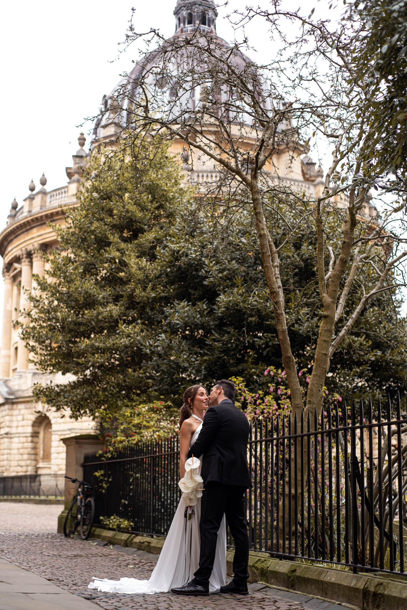 Elegant Tropical Luxe Wedding Inspiration at The Randolph Hotel in ...