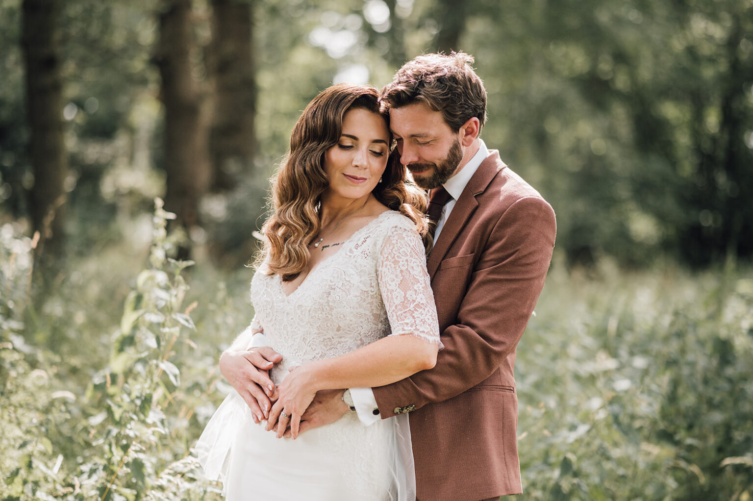 Sara & Tom's insanely creative Suffolk farm wedding, with Damien ...