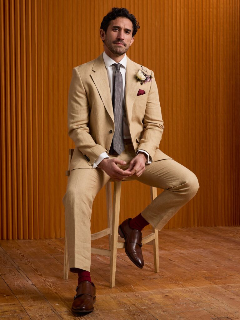 What should grooms wear for weddings in 2025? (A simple, relaxed guide ...