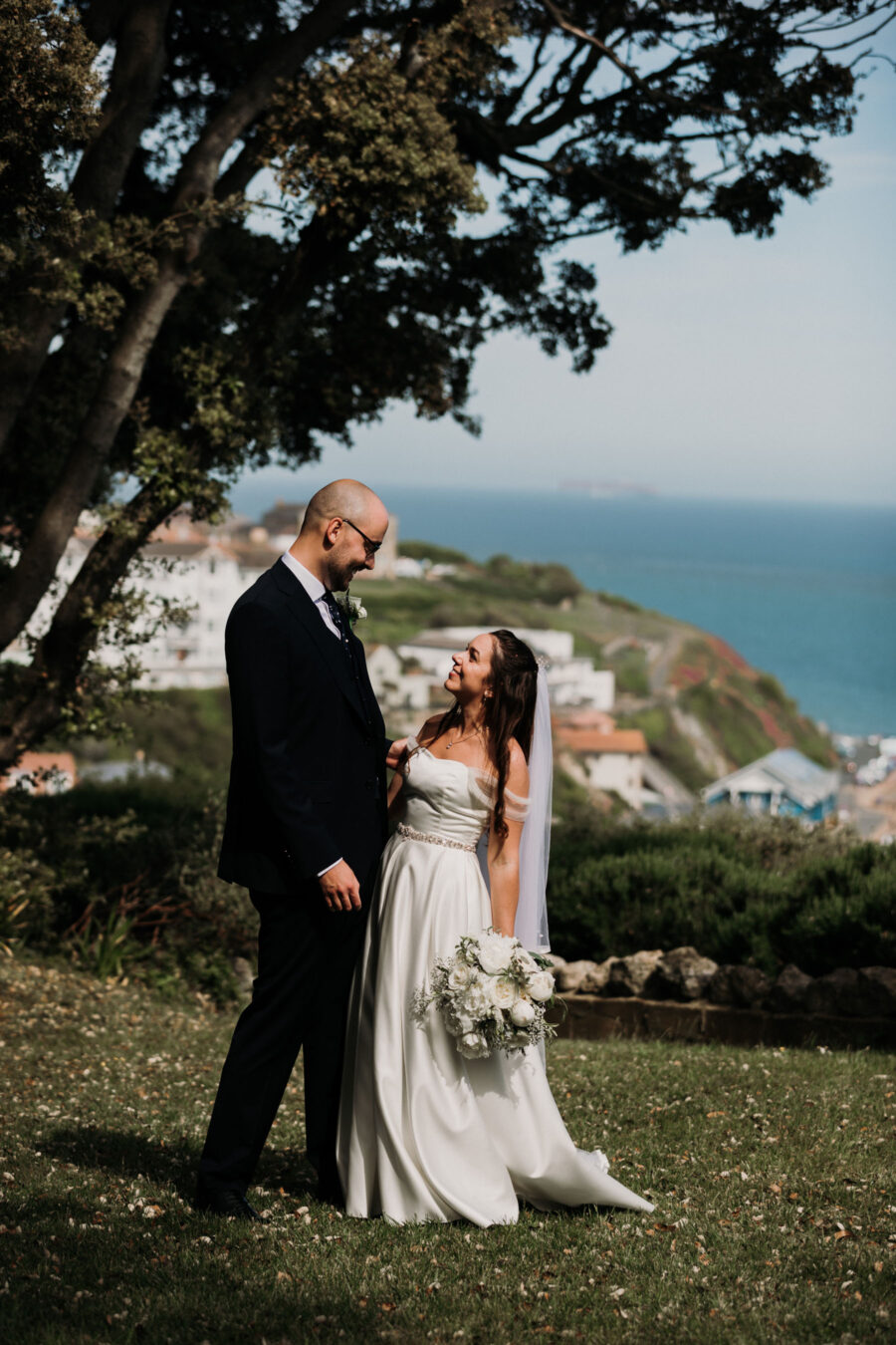 Emma & Tom's lovely Isle of Wight wedding, with SJ Jones Photography ...