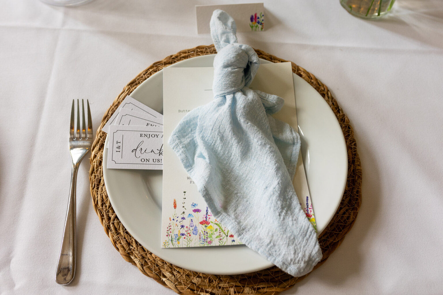 Izzy and Tom's beautiful Barley Wood wedding, with Martin Dabek ...