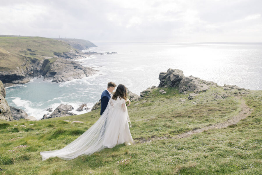 A beautiful, floral focused wedding elopement photoshoot on the ...
