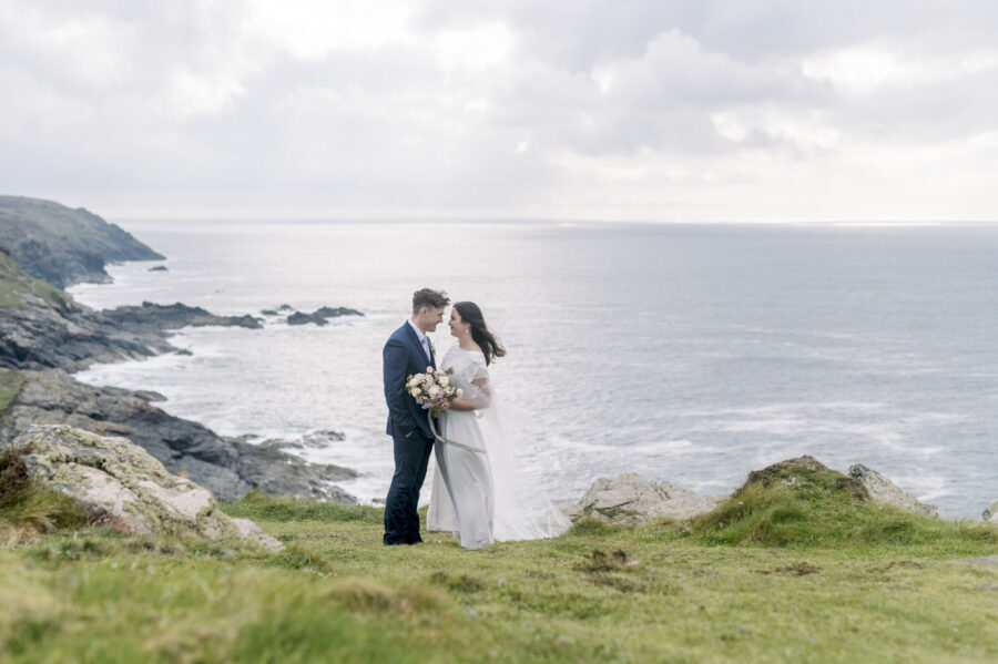 An authentic guide to wedding invitation wording, with 26 examples to ...