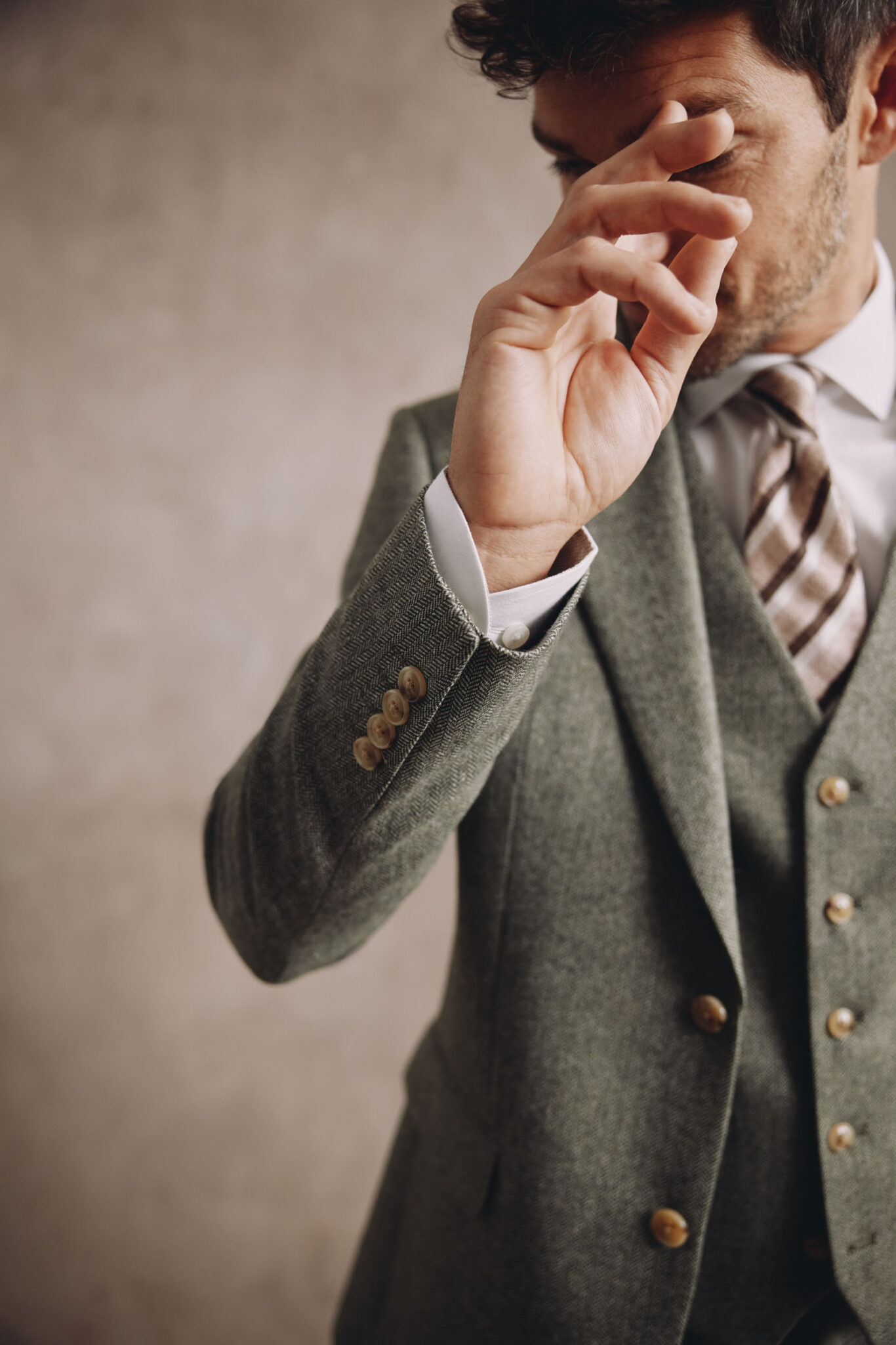What to wear as a guest at a registry office wedding - English Wedding